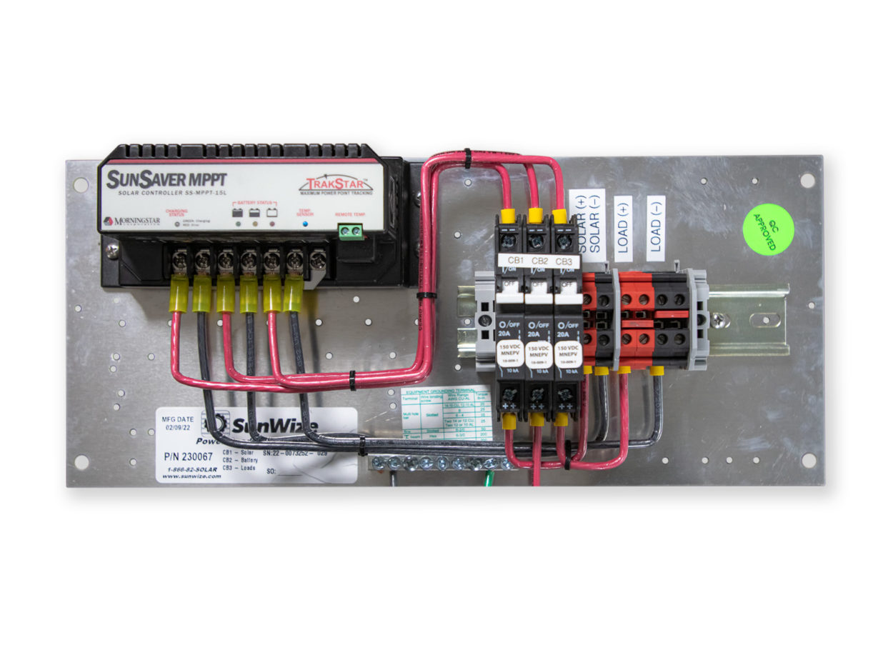 230067 - PR Express Panel SS-MPPT-15A, 12/24 Volts - SunWize