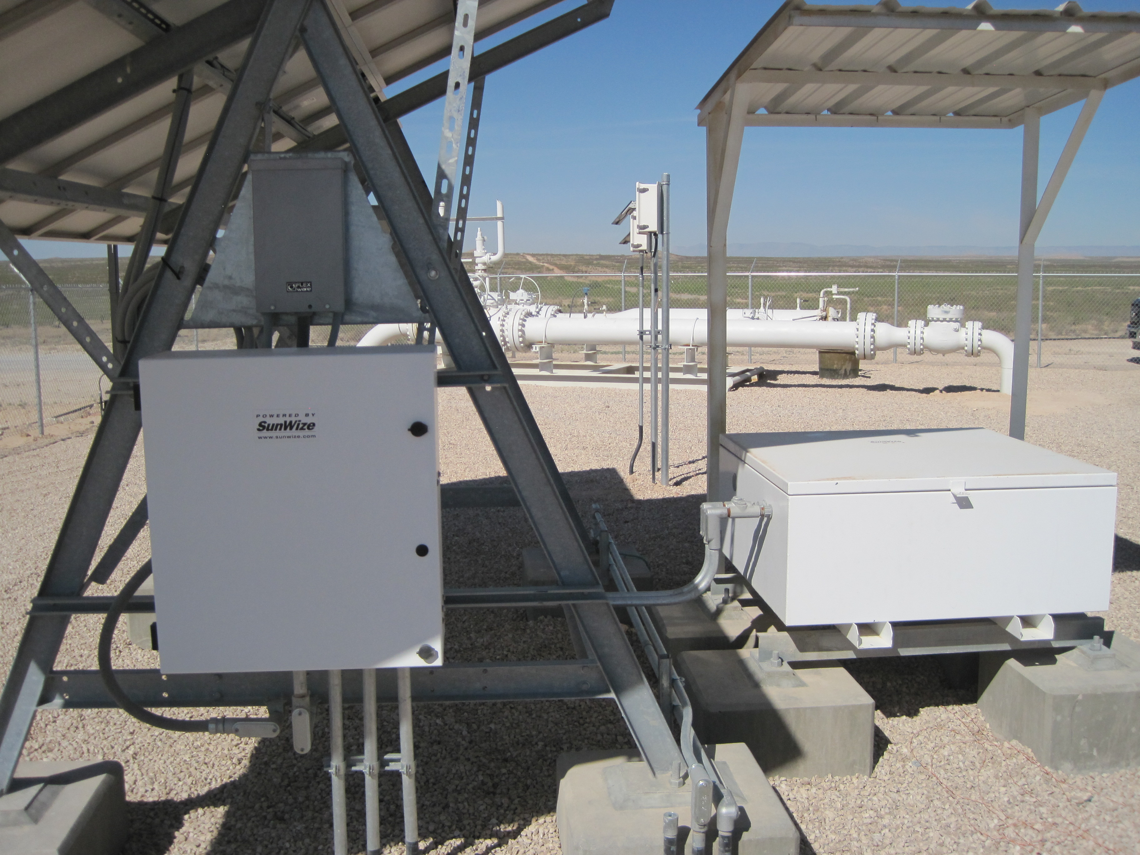 Power Station - Complete Ground-Mounted System | SunWize Power & Battery